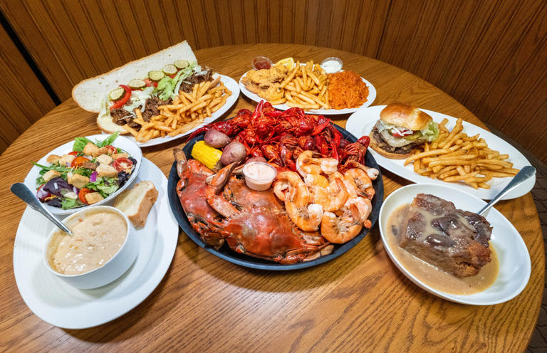 Pensacola restaurants debut new summer menus and sips | News Bites