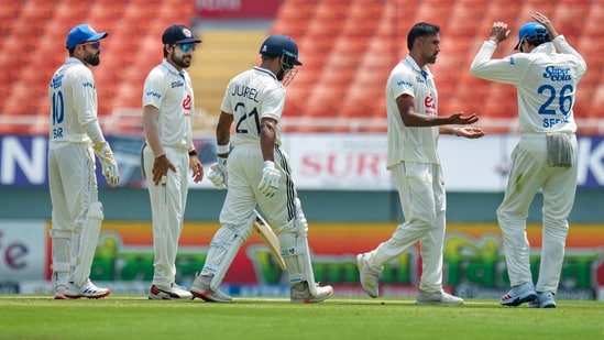 IND vs AFG one-off test day 2 live score: Saleem removes Siraj ...