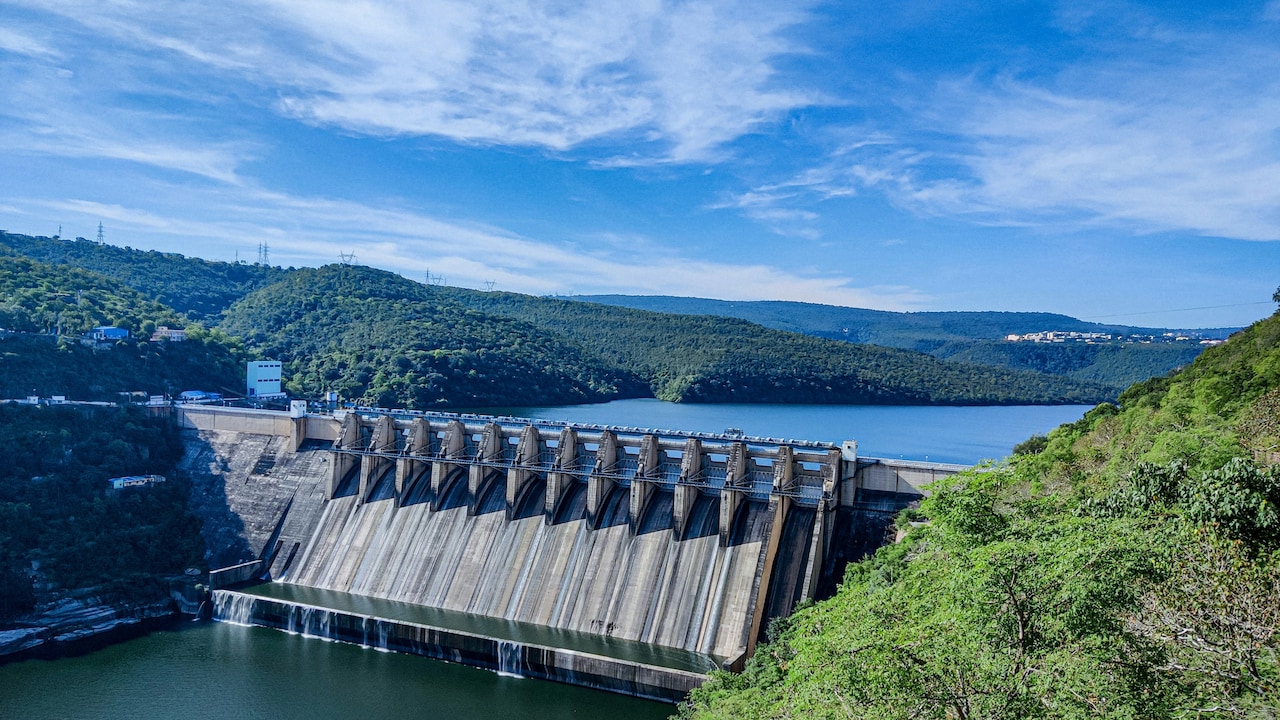 Mumbai lake levels: Water stock drops to 13.55% on June 7, shortage ...