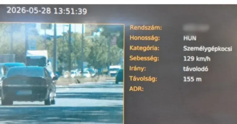 A megengedett 50 helyett 129 km/órával száguldozott, közel 500 ezer ...
