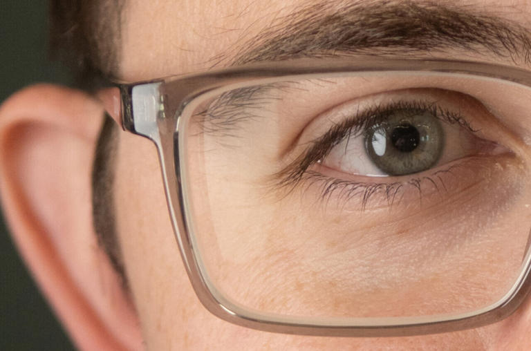 Lab-grown aging eye model reveals early AMD markers in weeks