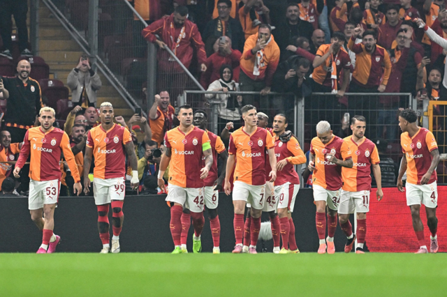 Galatasaray'da 4 imza birden!
