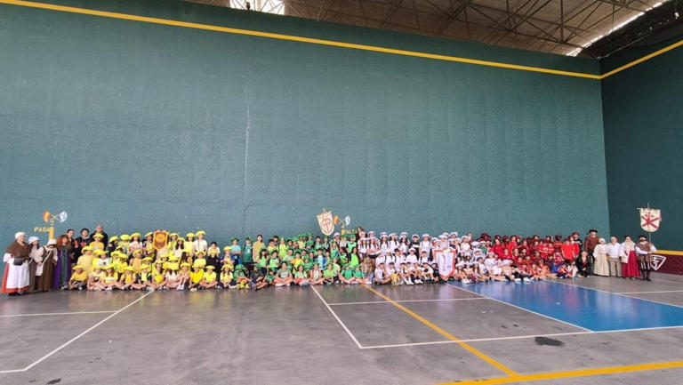 El CEIP El Arco gana el primer torneo interescolar de juegos renacentistas