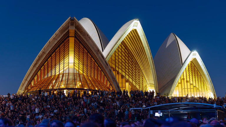 The Sydney Opera House to get bigger and louder