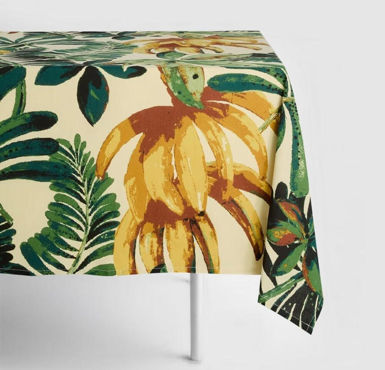 La tavola estiva Primark costa meno di una pizza ma sembra di design!