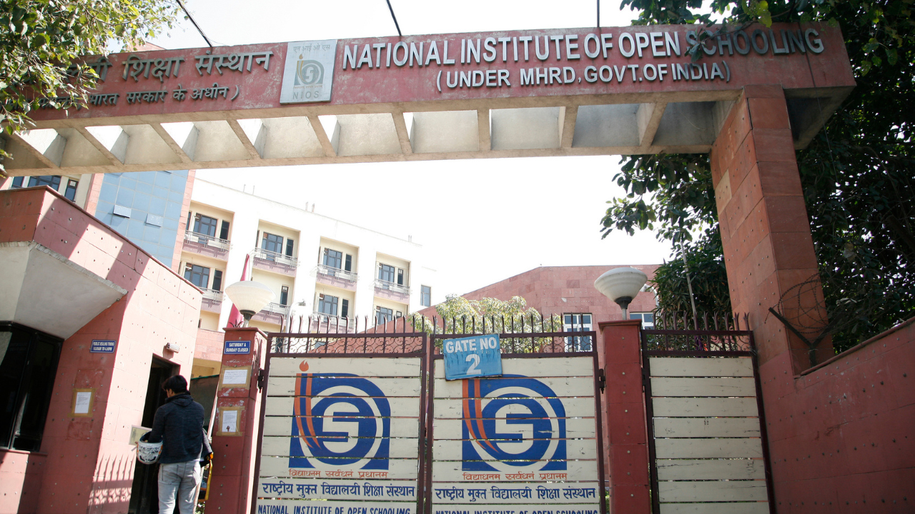 Delhi Teachers' Association urges govt to allow NIOS students in ...