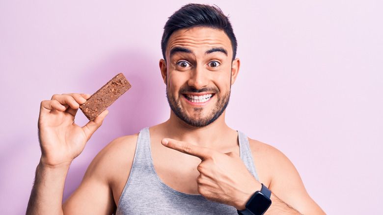 When you eat a protein bar every day, this is what happens to you