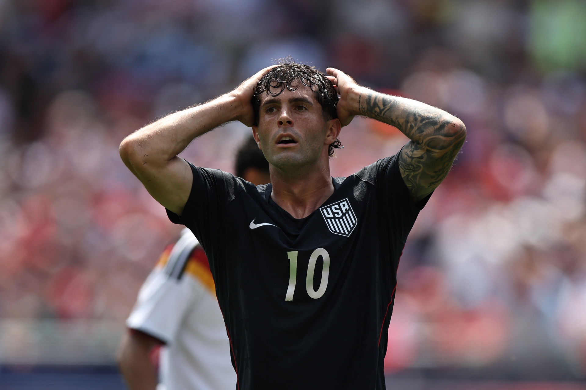 Alexi Lalas: Christian Pulisic will lead USA by example at the World Cup