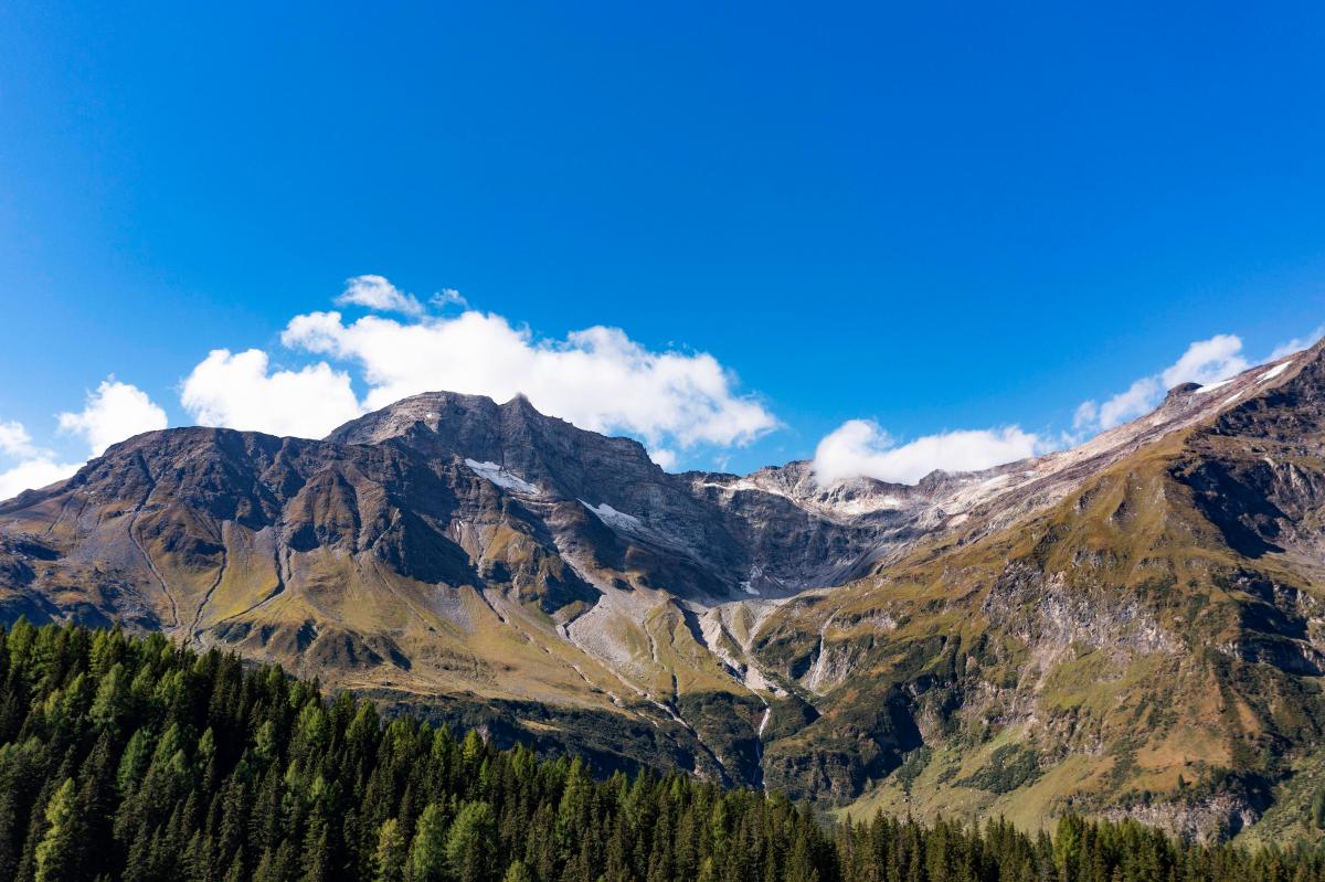 Hier steht die wahrscheinlich kleinste bewirtschaftete Hütte in den Alpen