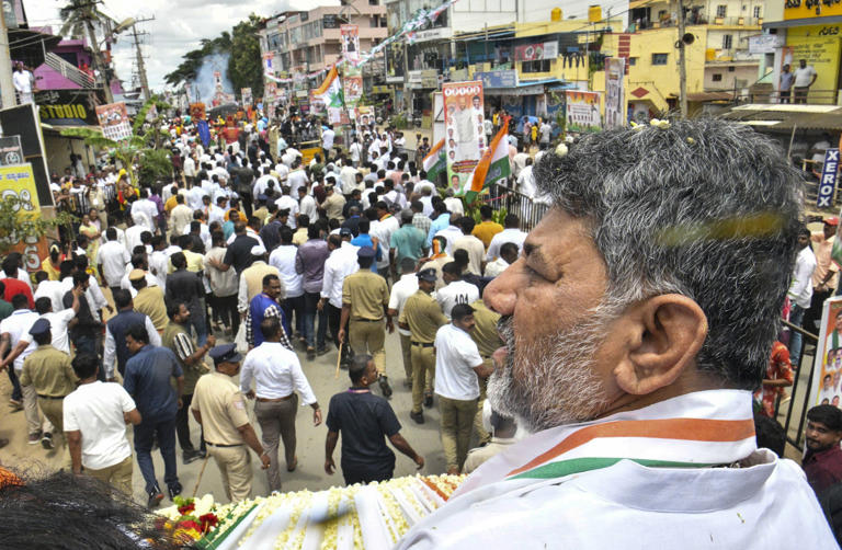 Shivakumar visits his Kanakapura constituency first time as CM ...