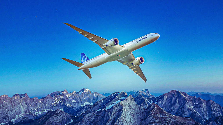 The world's 8 largest aircraft manufacturers by annual revenue