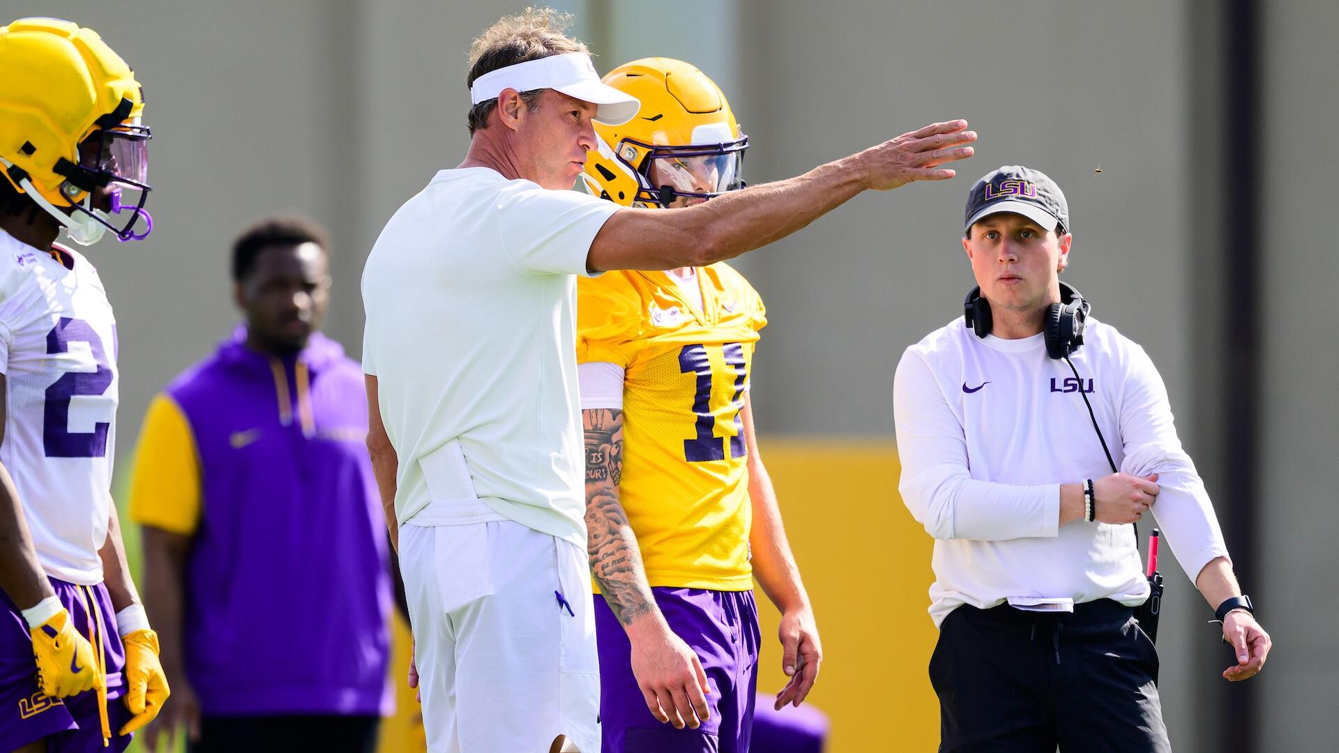 College football teams generating buzz ahead of 2026: LSU, Notre Dame ...
