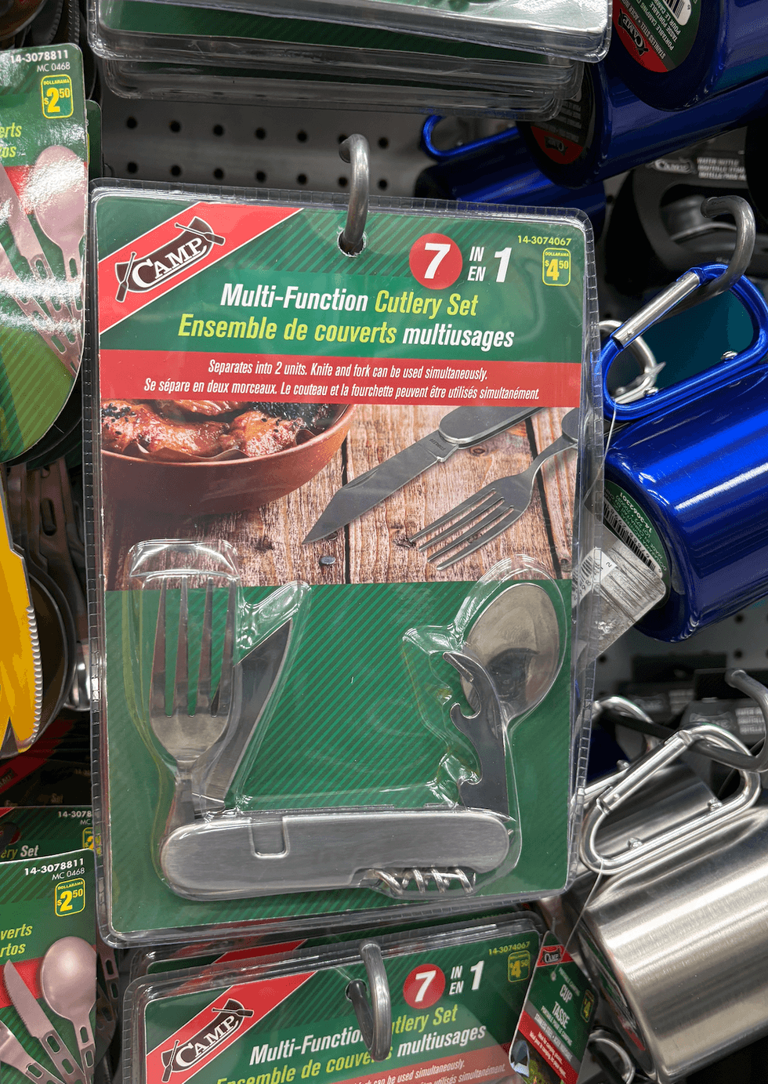Dollarama vend ces 19 essentiels de camping vraiment pratiques à moins ...