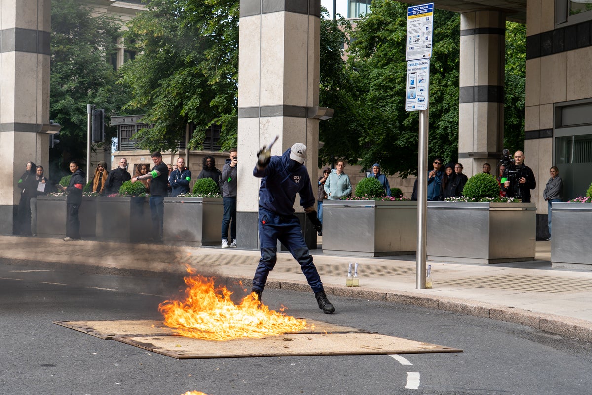 Canary Wharf hosts largest ever terror attack training exercise