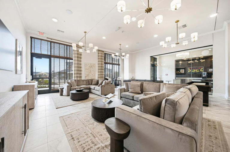 Apartment complex with more than 350 units opens near Hilliard, Dublin