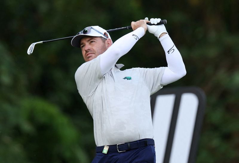 Louis Oosthuizen (back) WDs from LIV Golf Andalucia