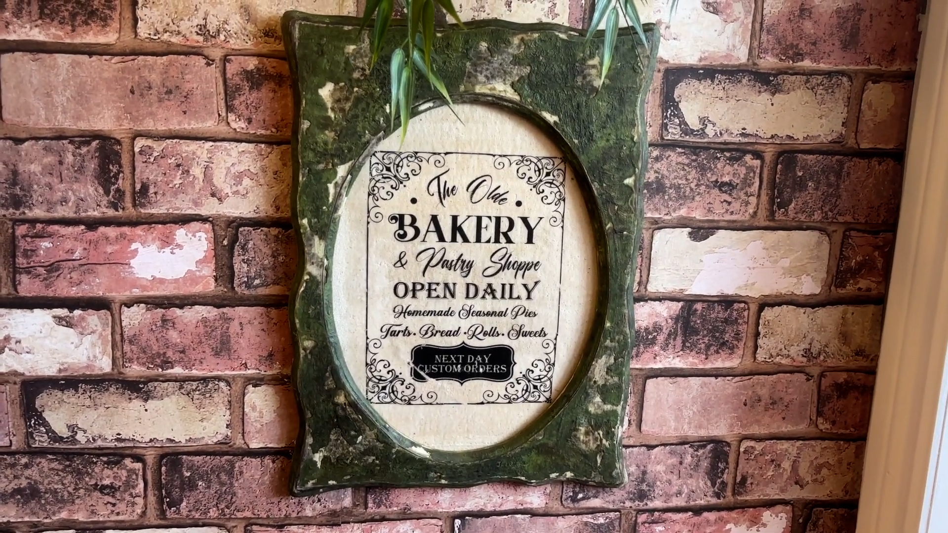 DIY vintage wood: Easy tutorial with baking soda & vinegar