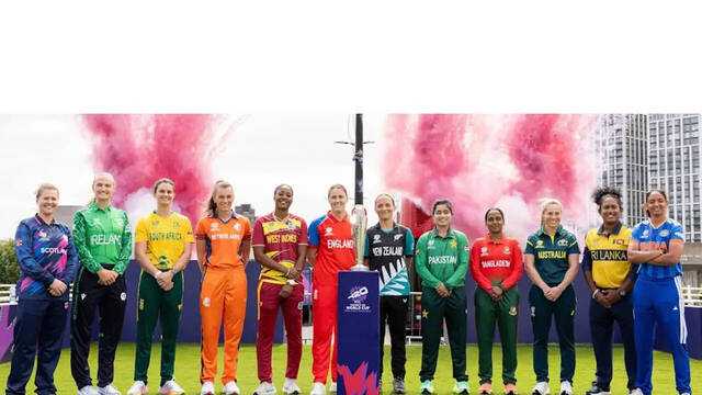 Waterloo Bridge transforms into cricket stage for Women's T20 World Cup ...