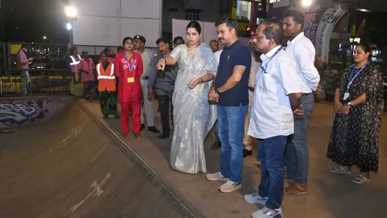 Mayor visits Dadar skate park after viral post highlights poor maintenance