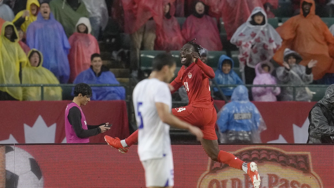 Crépeau’s heroics highlight Canada’s World Cup send-off draw