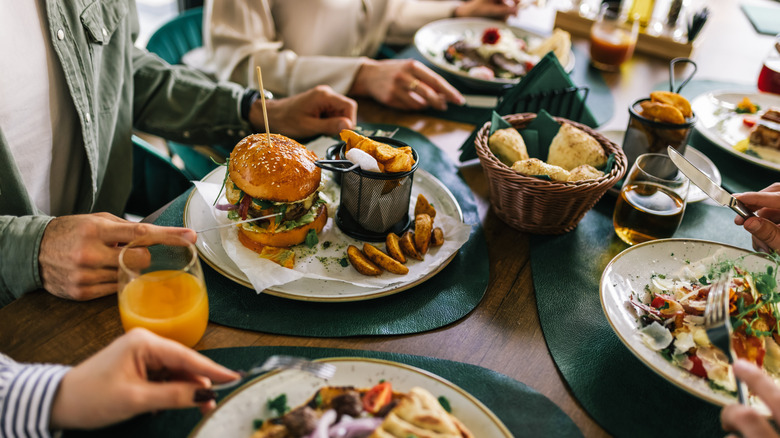 This is one of the best budget-friendly sit-down chain restaurant deals ...