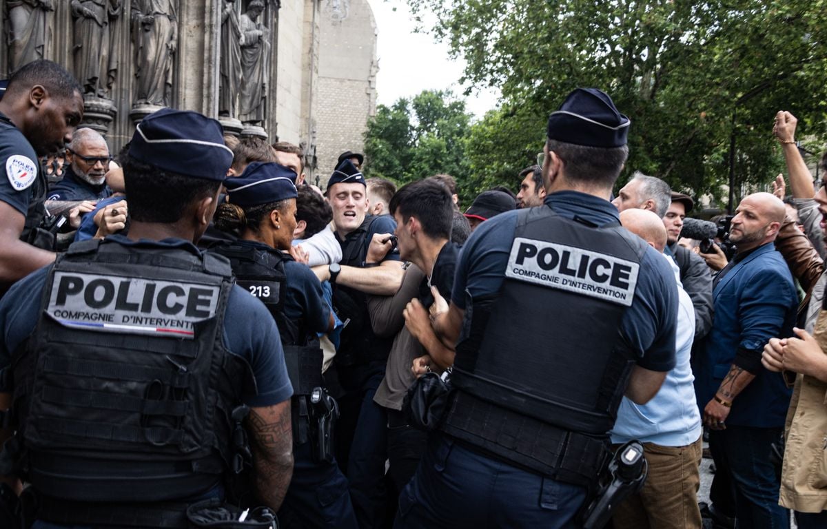 Paris : Six personnes du groupe intégriste Civitas en garde à vue après ...
