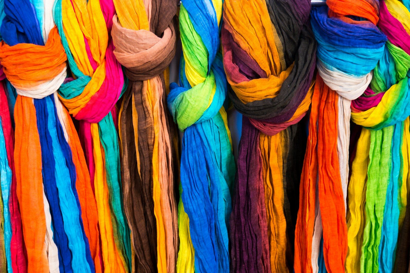 11 style hacks inspired by the psychology of color