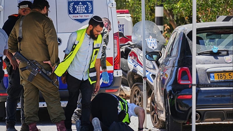 Man opens fire in central Israel killing one person and injuring five ...