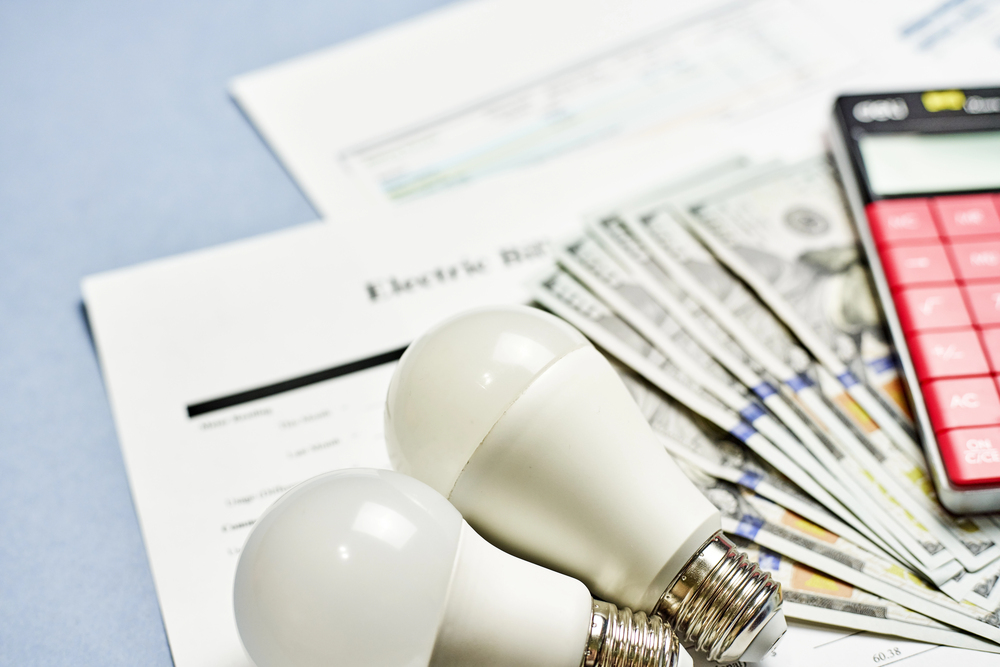 Simple habits that keep monthly bills under control without any sacrifice