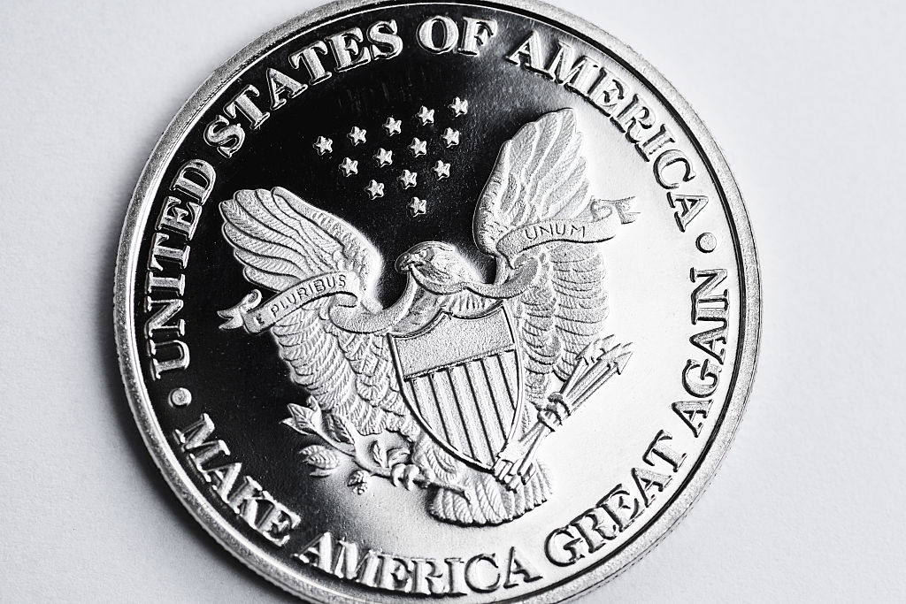 Parents bailing out 50 per cent of young Americans amid rising economic ...