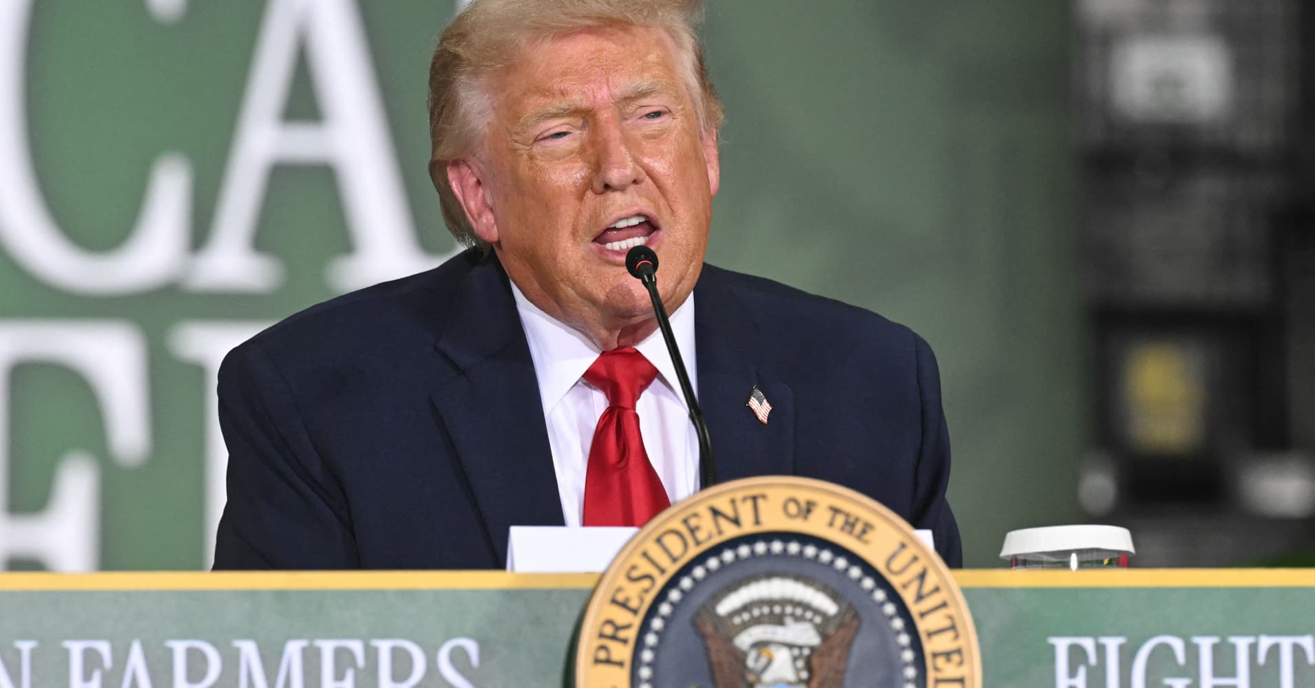 Trump storms out of interview after being challenged about election ...