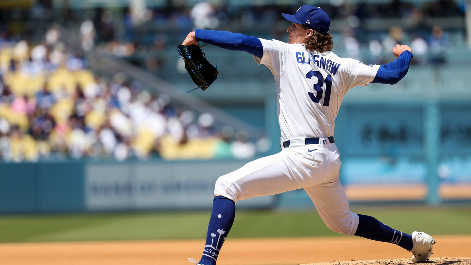 Dave Roberts announces troubling Tyler Glasnow injury update after ...