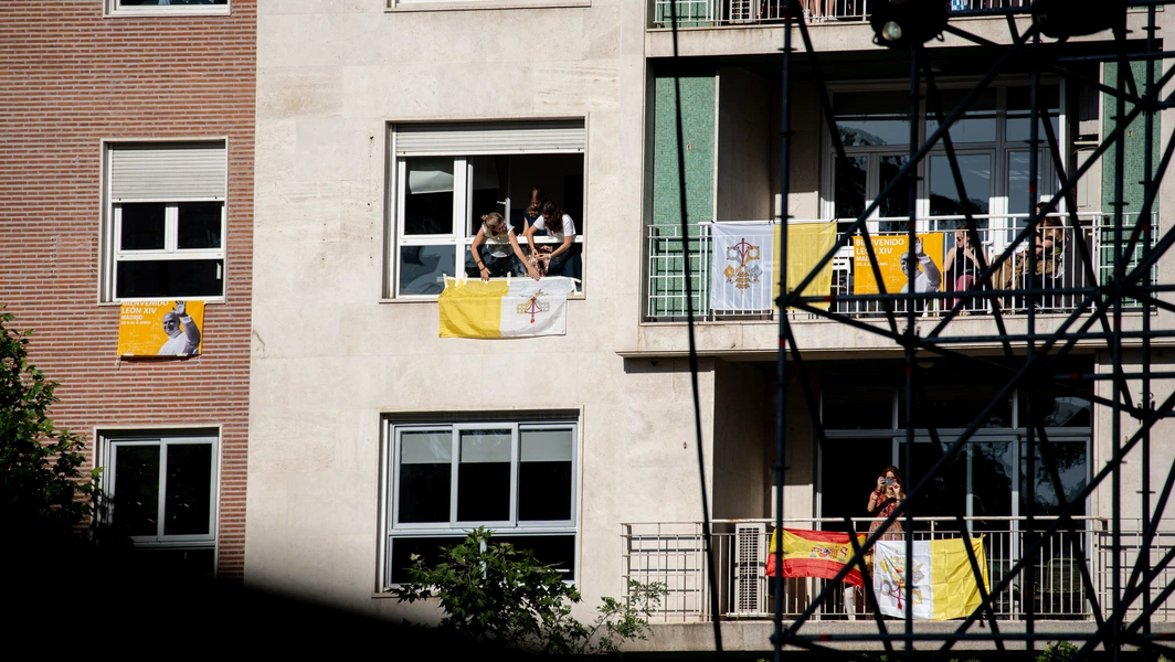 Pope urges Spain to keep faith alive amid secular shift