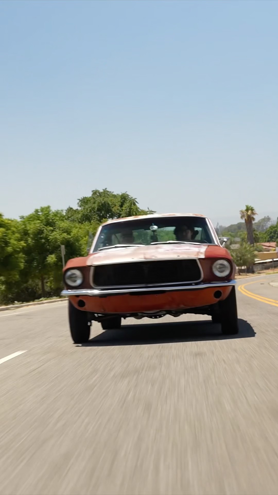 Ford Mustang fastback 1967 gets NASCAR style