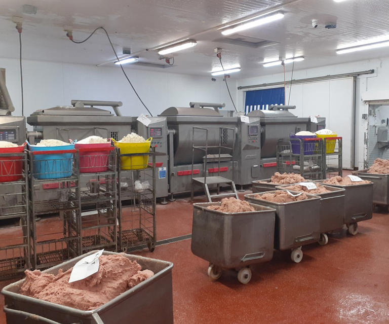 Kismet Kebabs fined £500k after what 'lamb doner' was actually made of ...