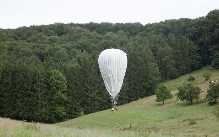 First British woman crosses Atlantic Ocean by open-basket gas balloon