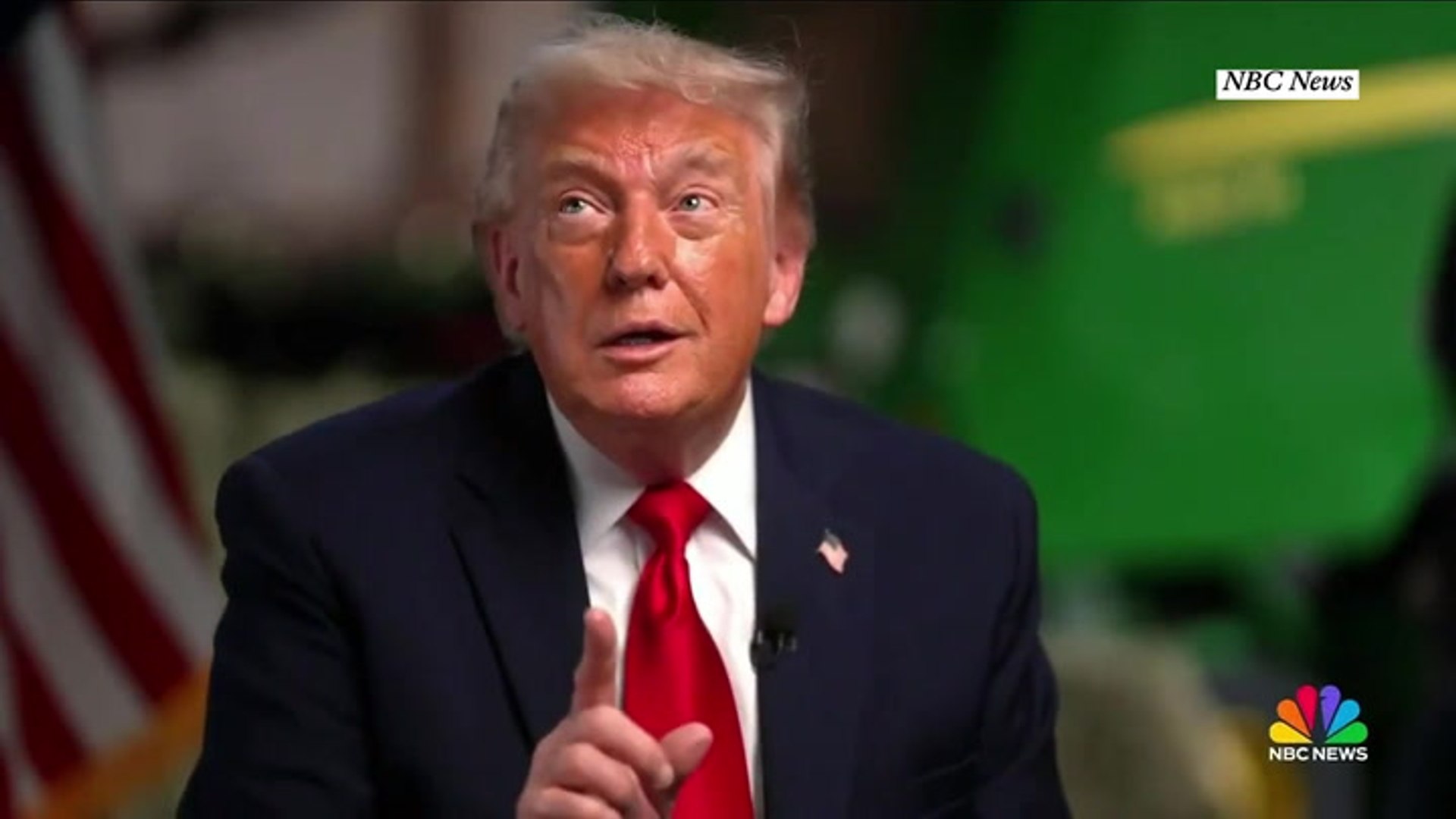 Trump briefly distracted by rain during interview, prompting awkward ...