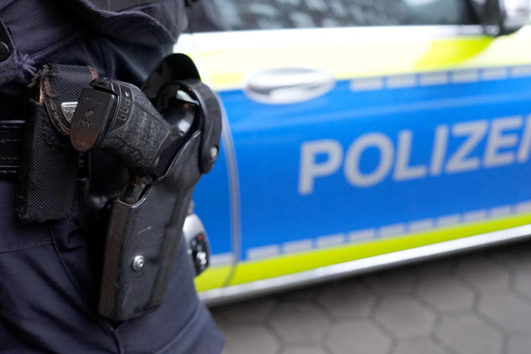 Polizei in Rosenheim jagt "Tarzan aus München" durch Salingarten