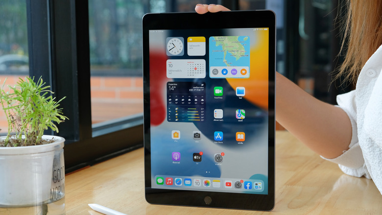4 older iPads still worth buying in 2026