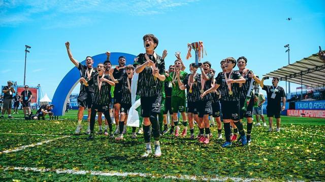 El Elche se proclama campeón de LaLiga Futures en Vila-real