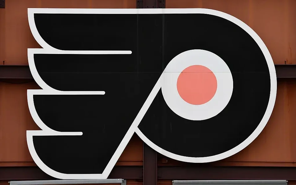 Flyers weigh trade options as Larkin eyes contenders