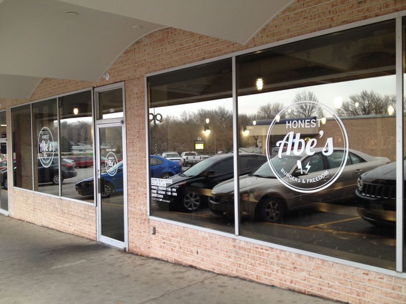 Nebraska’s most unlikely burger success story starts with two musicians ...
