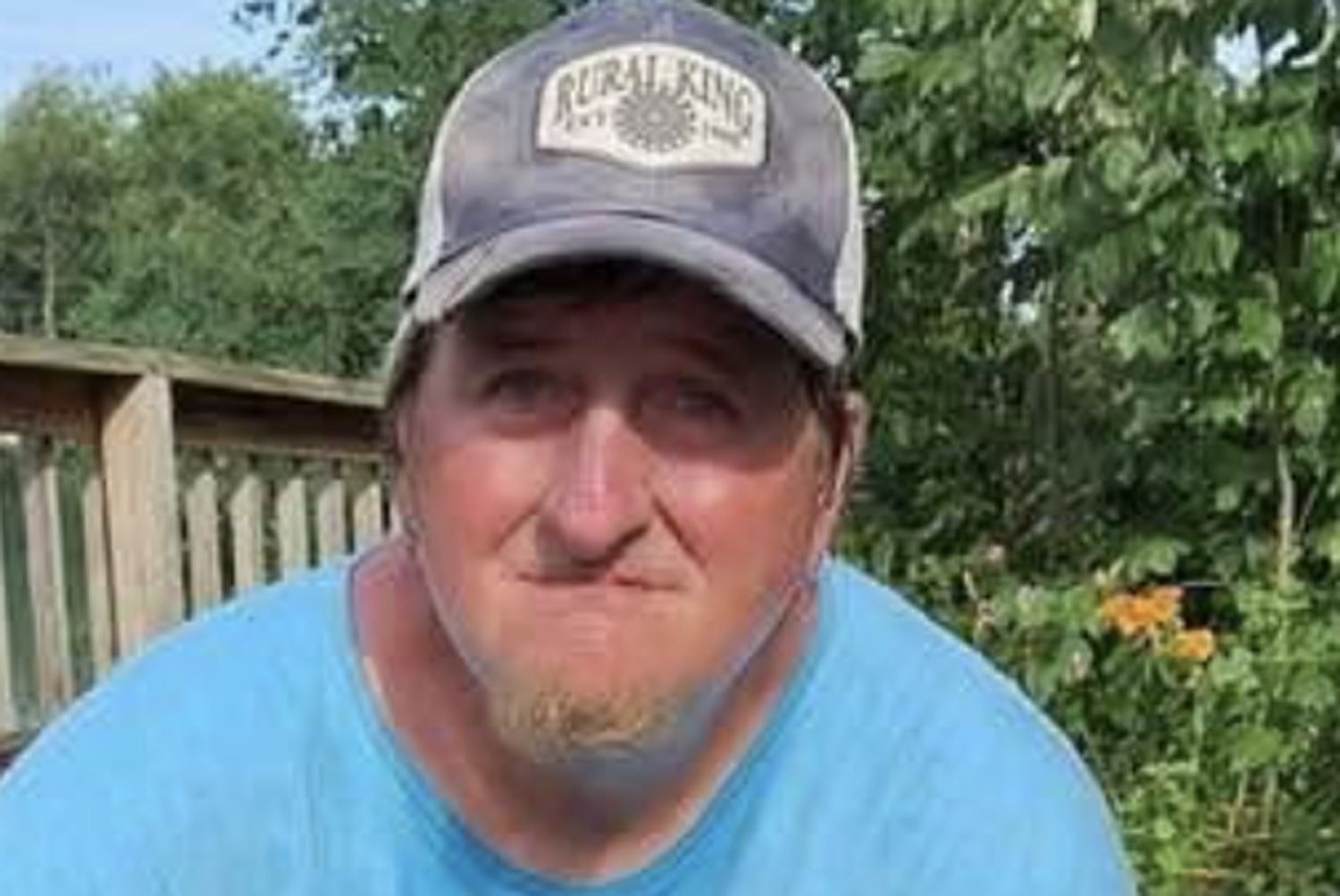 'Hero' dad of 3 dies after being run over as he tried to stop truck ...