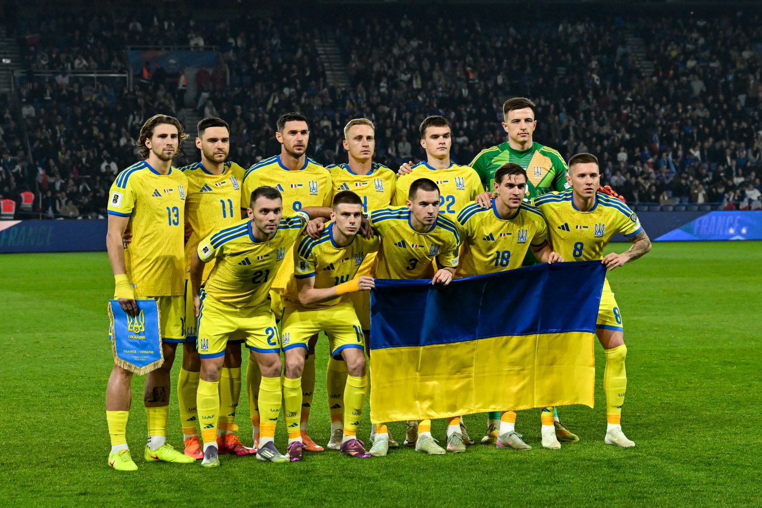 Denmark vs Ukraine – Official lineups: Zabarnyi starts