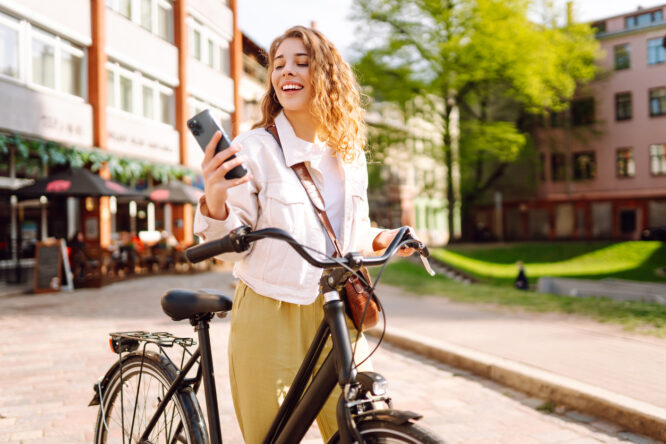 According to a color psychologist, green lovers tend to have these 7 traits