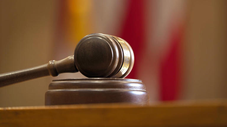 Florida psychiatrist accused of asking female patients to undress ...