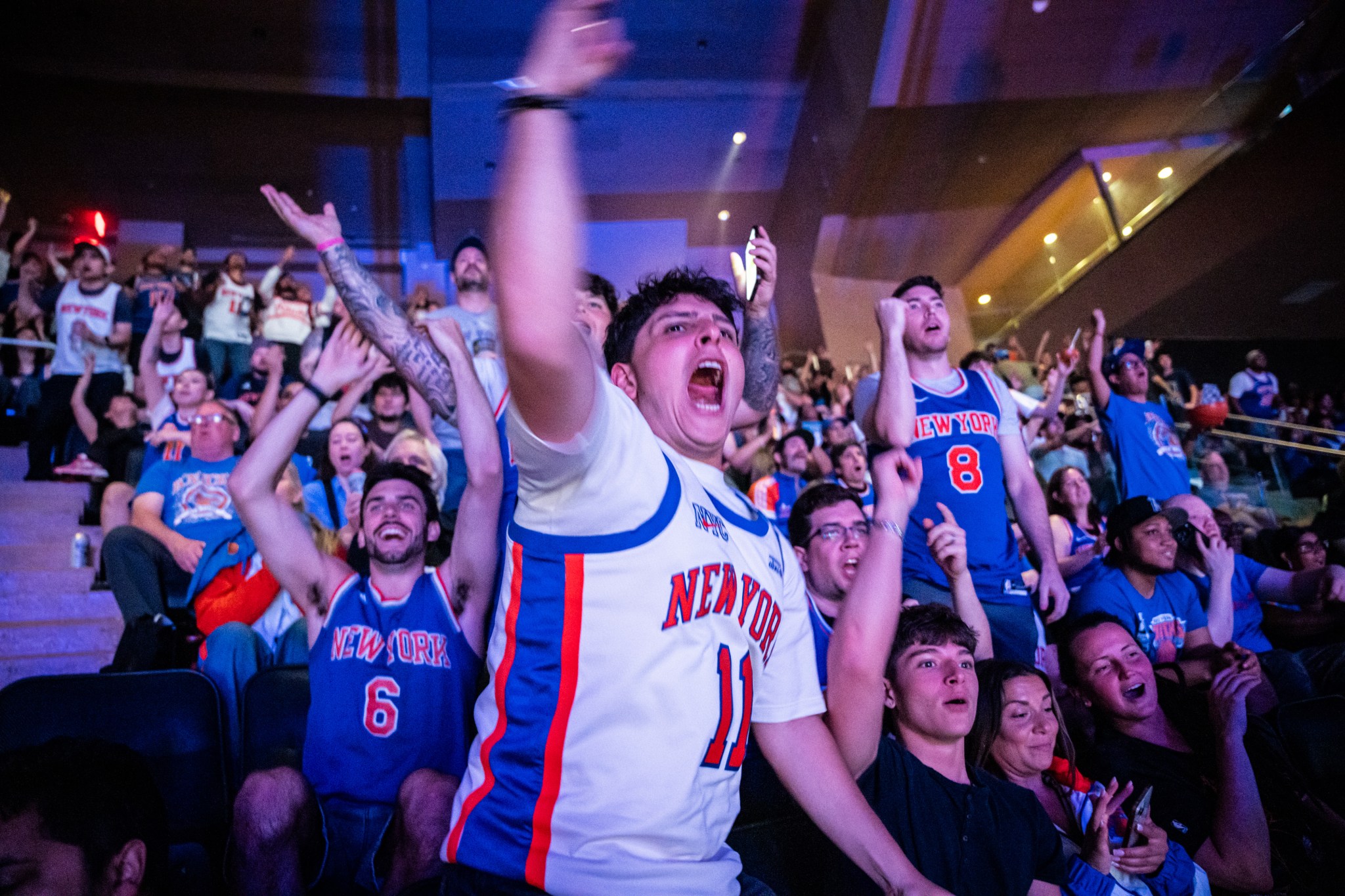 Knicks fans angry over disruption caused by Trump Game 3 attendance