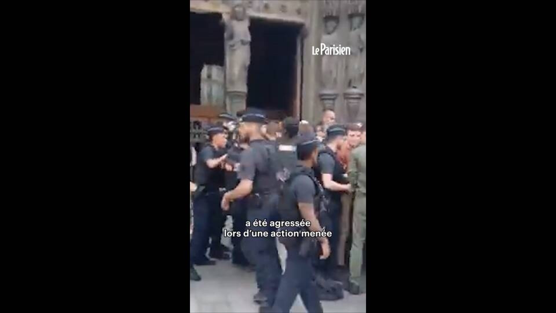 Paris : la maire du Xe arrondissement agressée par des militants de Civitas