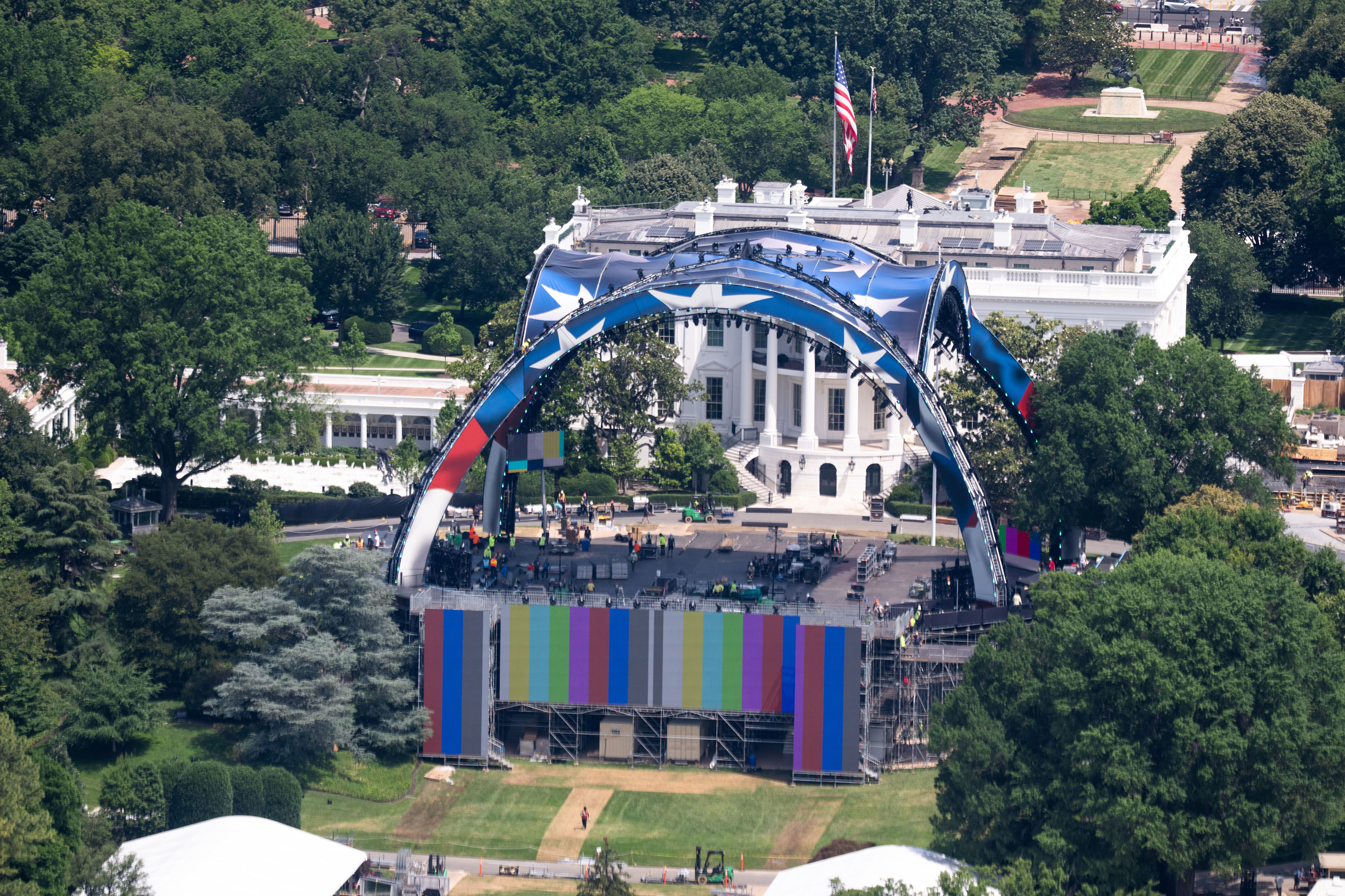 US judge refuses to block UFC fight at White House event