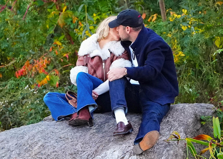 Sydney Sweeney throws star-studded birthday bash for boyfriend Scooter ...